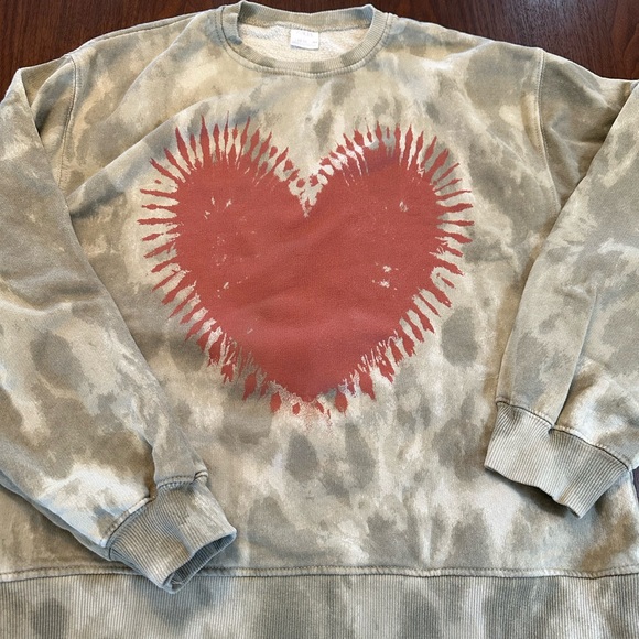 Zara | Shirts & Tops | Zara Girls Tye Dye Print Heart Sweatshirt Size ...